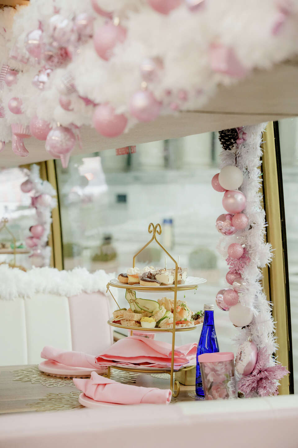 Tea Around Town: Sip tea on new Houston bus tour