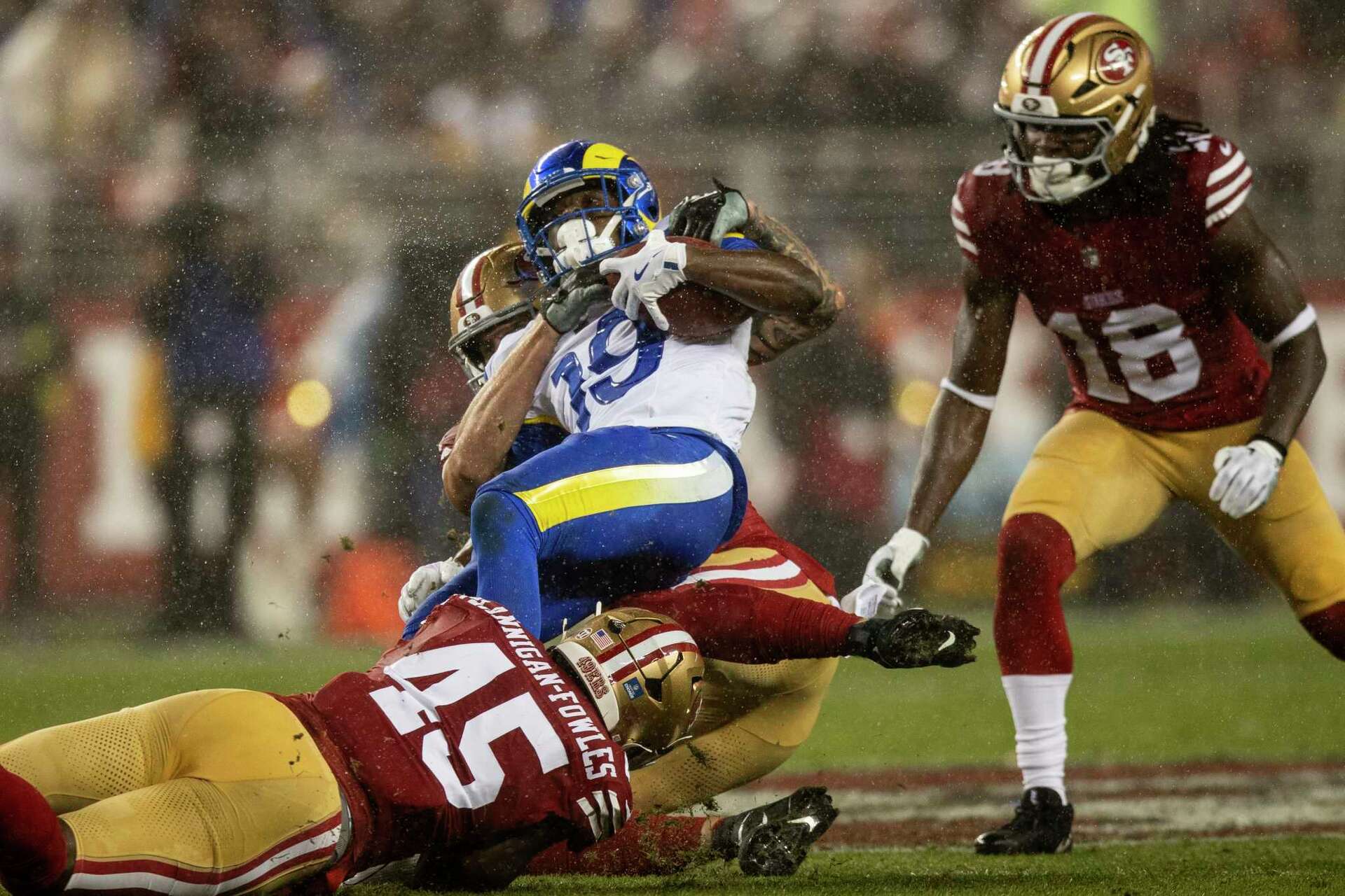 49ers lose game in reach again, fall 12-6 to Rams as playoff odds fade