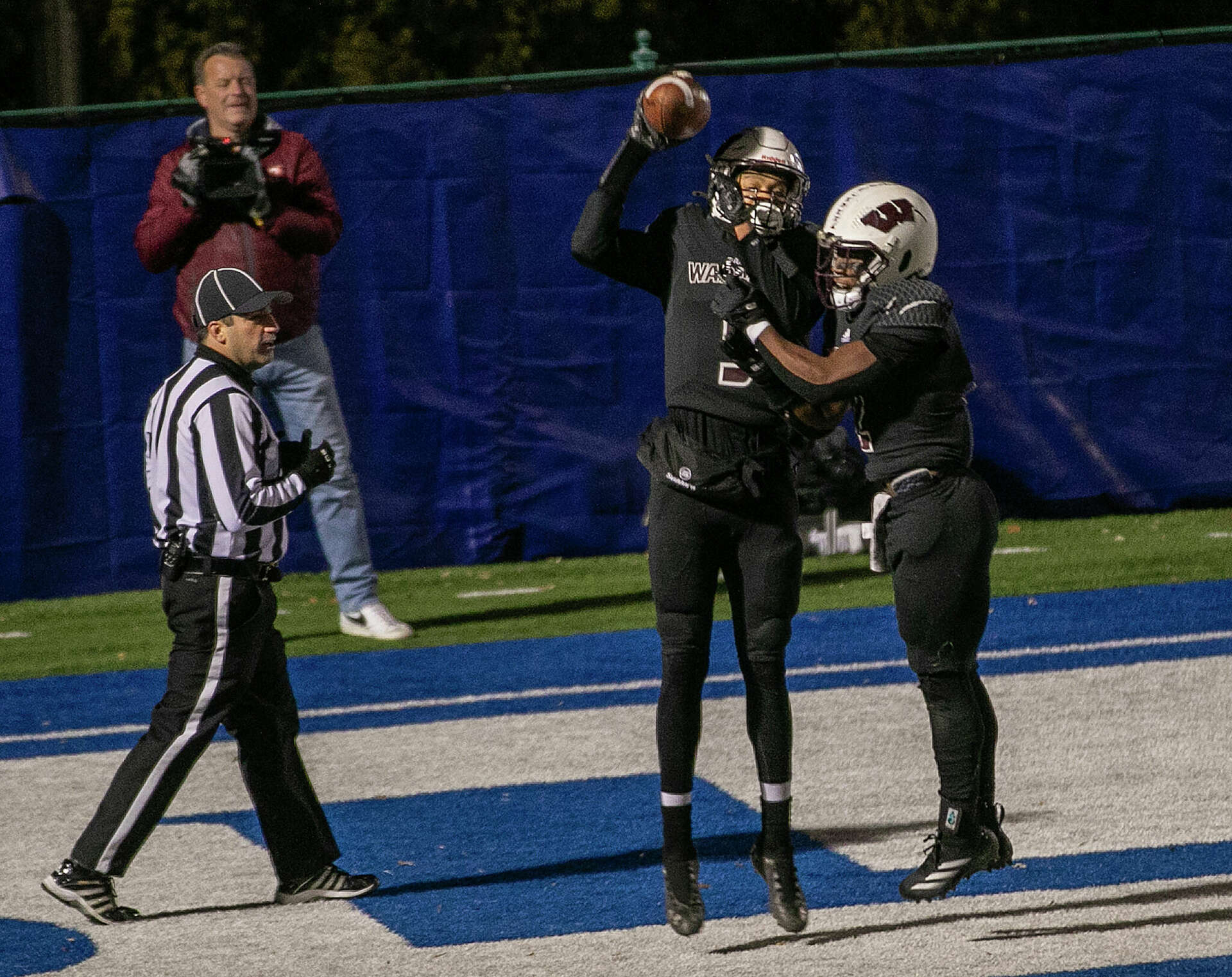 Masuk wins CIAC football championship over Windsor on late field goal