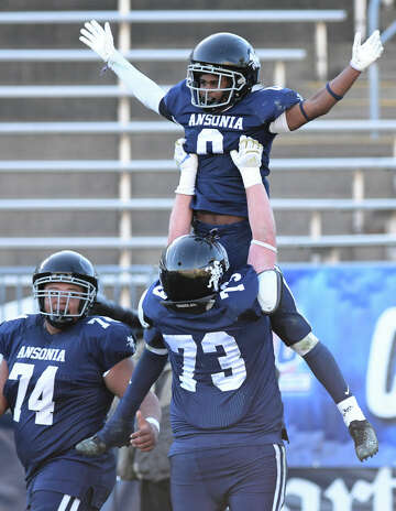 Ansonia football beats Bloomfield to claim its 22nd CIAC state title