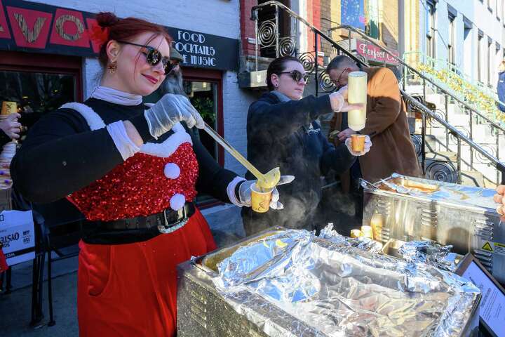 Photos: Crowd runs for charity at Albany Santa Speedo Sprint