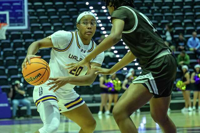 Kayla Cooper starring in final season with UAlbany women's basketball