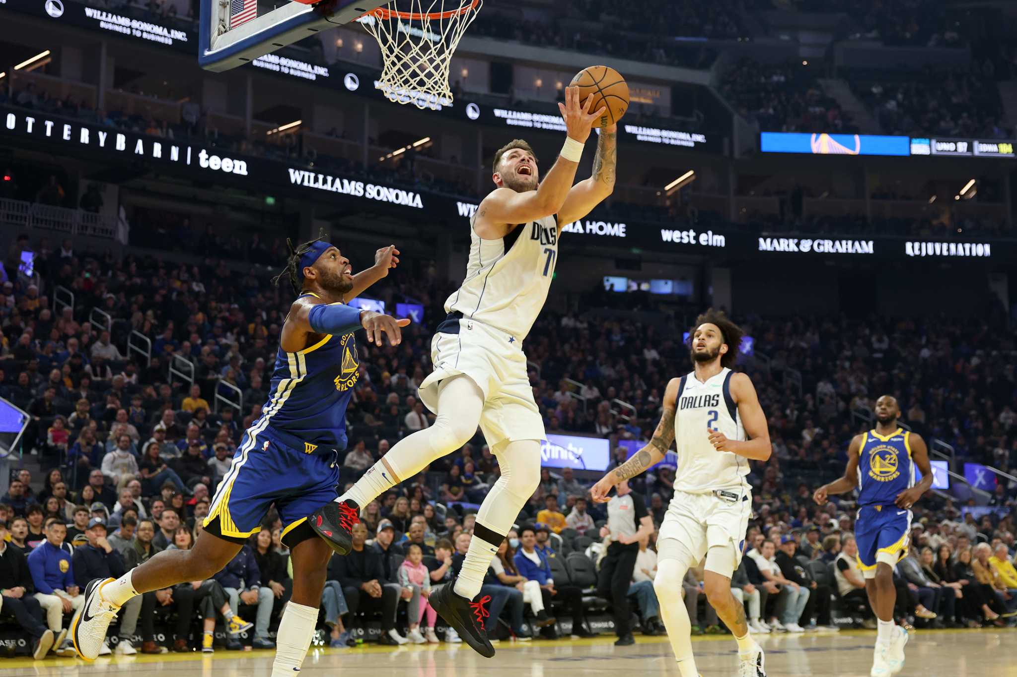 Warriors’ record shooting effort goes for naught in loss to Mavericks