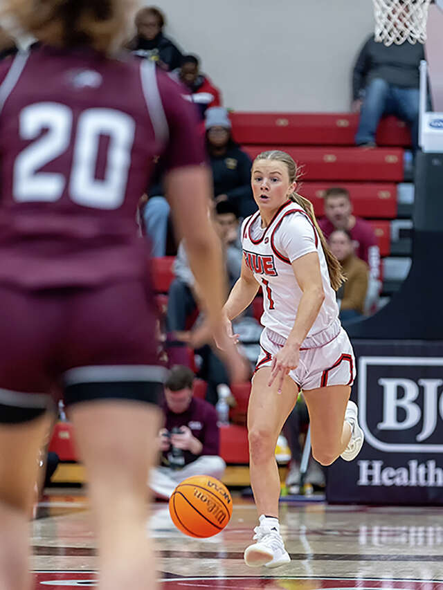 SIUE women’s basketball beats SIU Carbondale 71-59