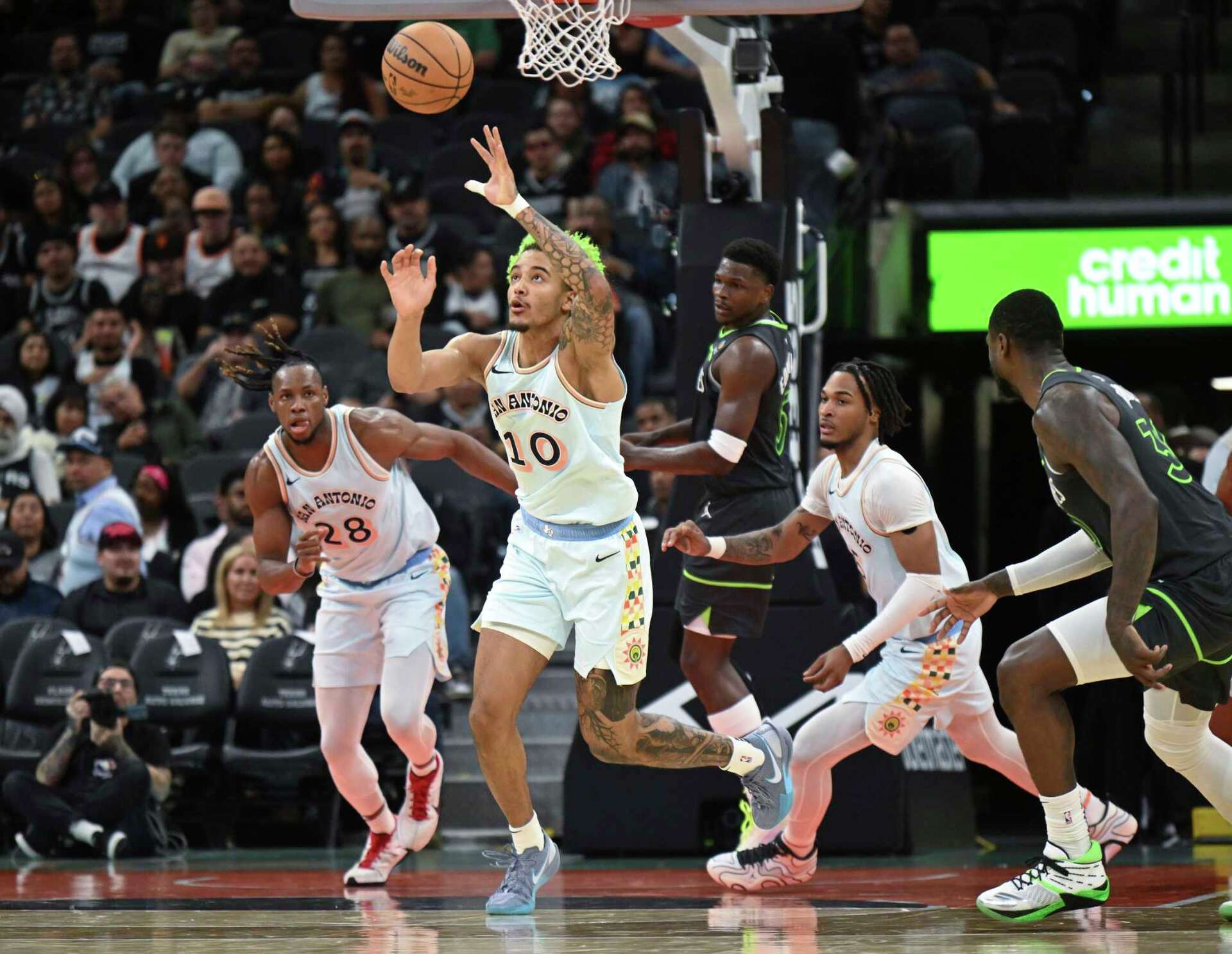 San Antonio Spurs' Sochan back to pestering opponents as a starter