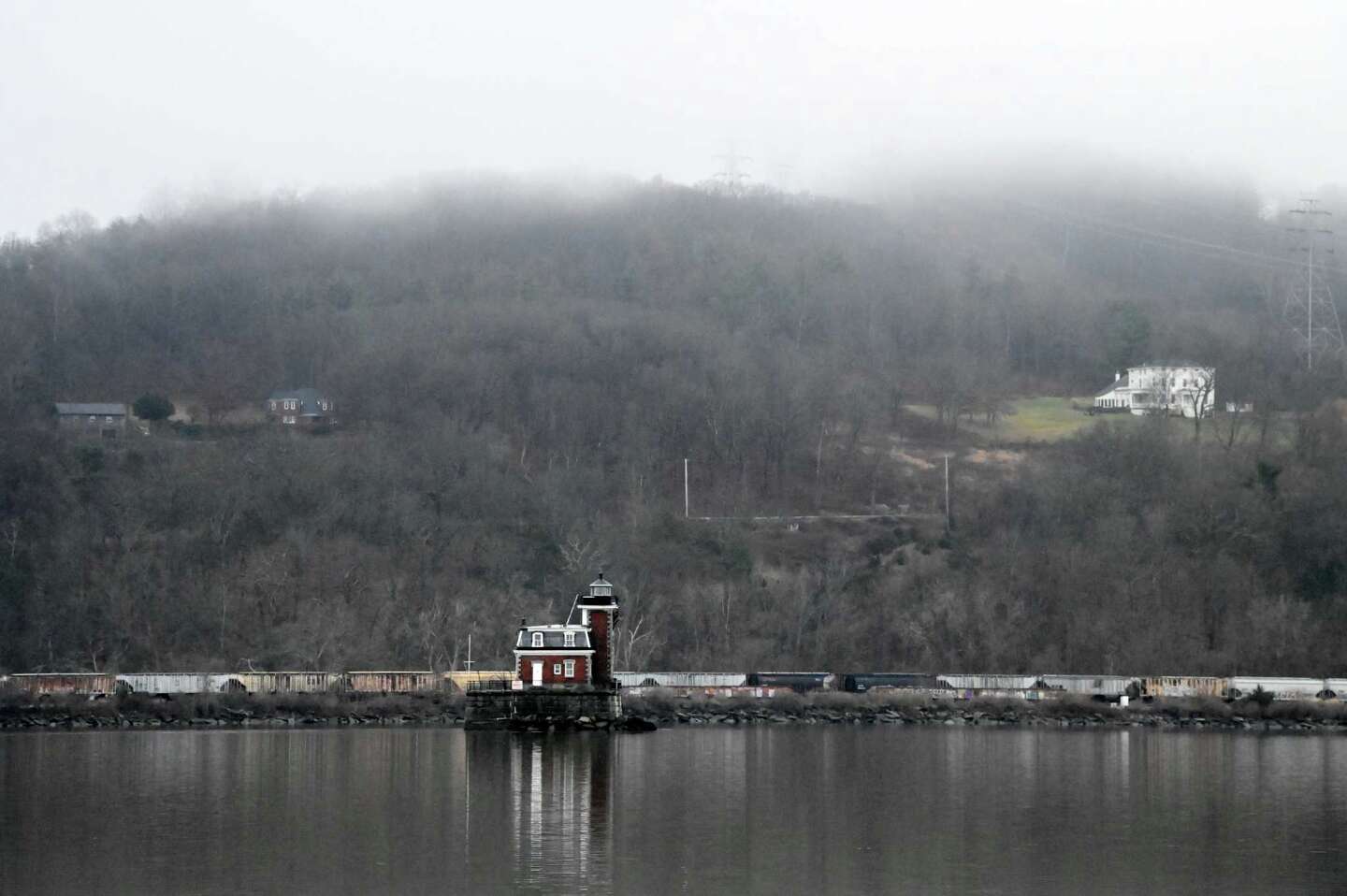 Hudson-Athens Lighthouse approved for preservation process