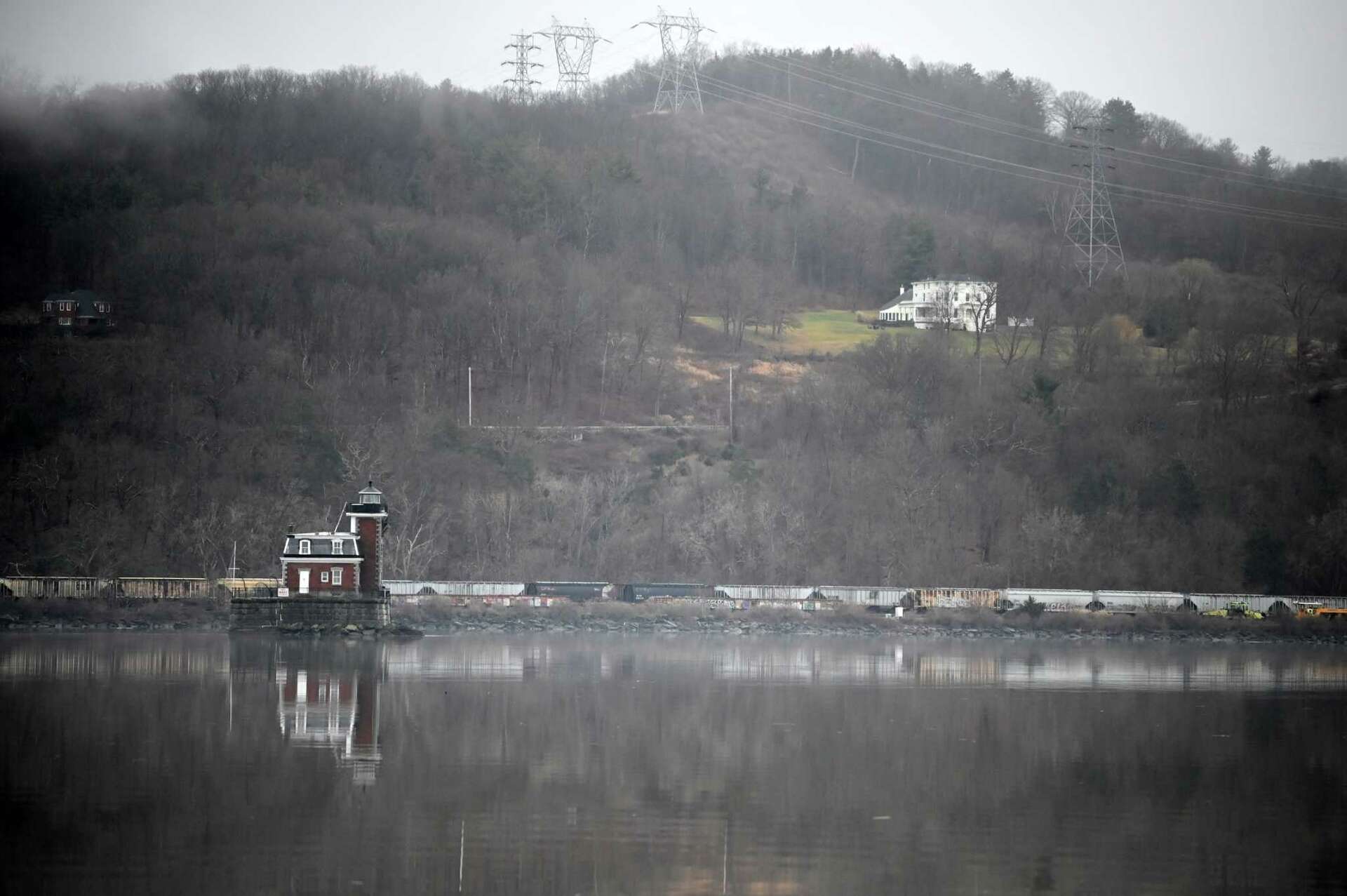 Hudson-Athens Lighthouse approved for preservation process
