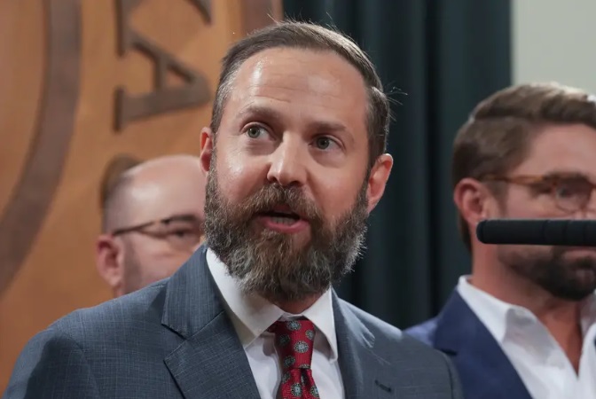 Rep. Dustin Burrows voted speaker of the Texas House