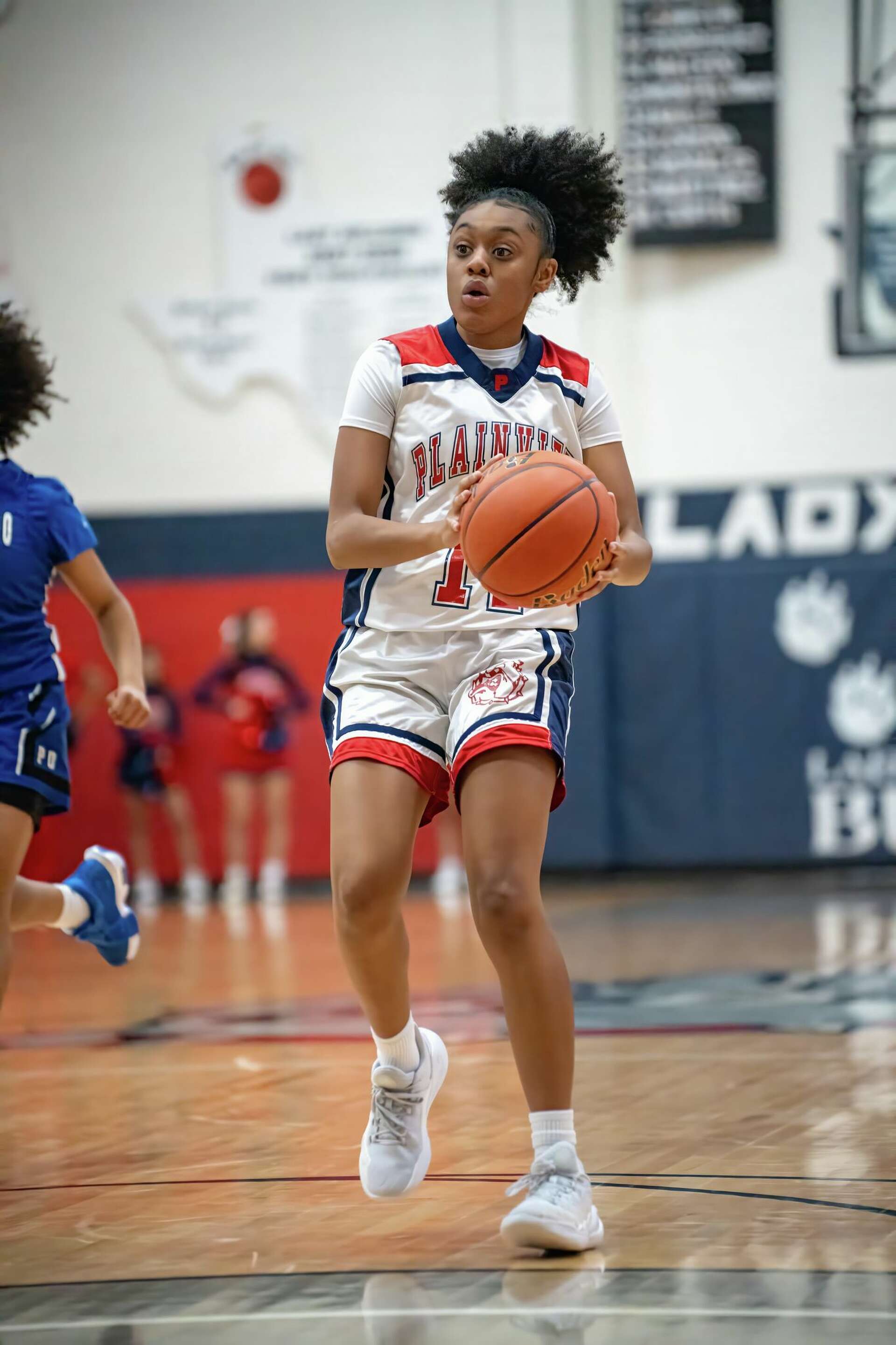 Lady Bulldogs basketball prevails over Palo Duro, 65-28