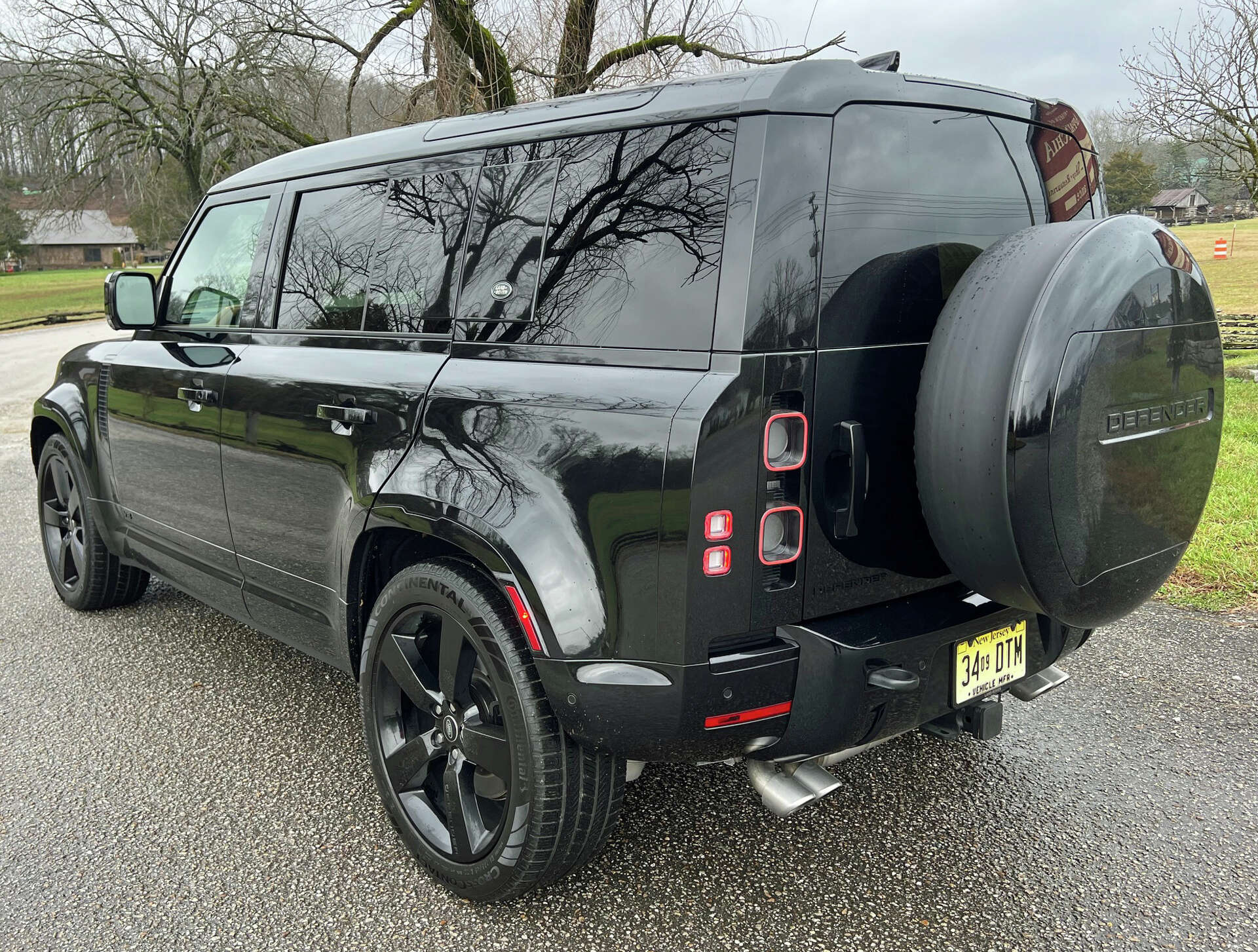 Land Rover revives Defender as luxury unibody sport-utility line