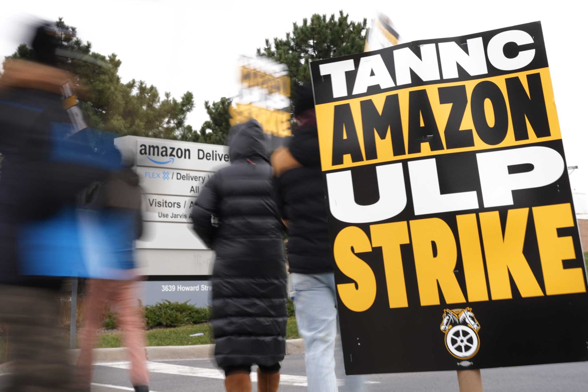 Amazon workers strike 7 facilities as Teamsters seek contract