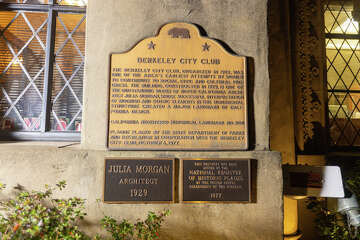 A mini Hearst Castle hides in plain sight in the East Bay