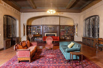 A mini Hearst Castle hides in plain sight in the East Bay