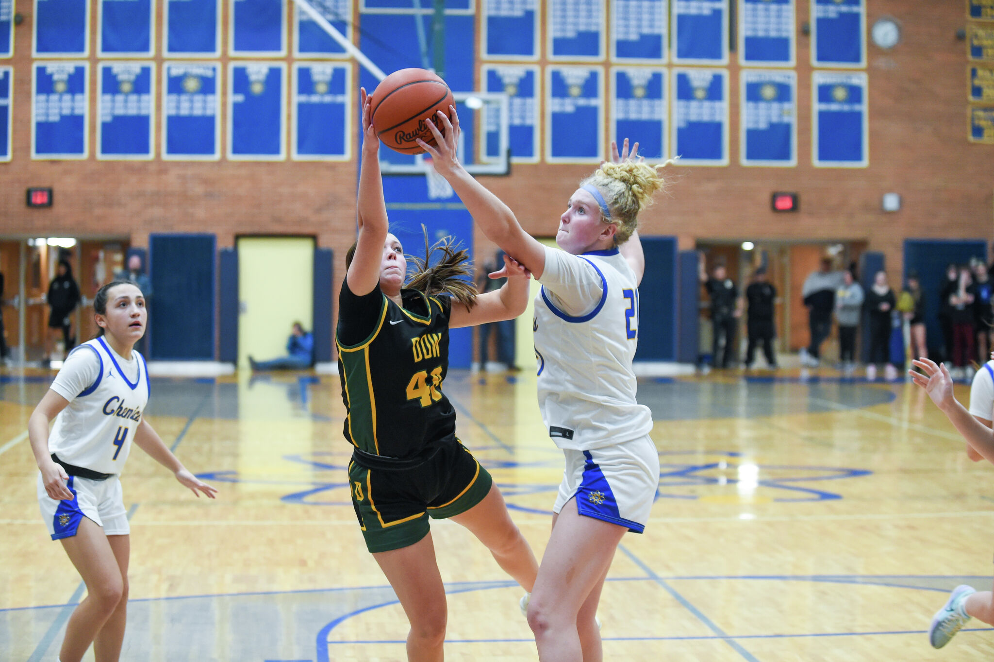 Midland girls snap nine-game losing streak against Dow