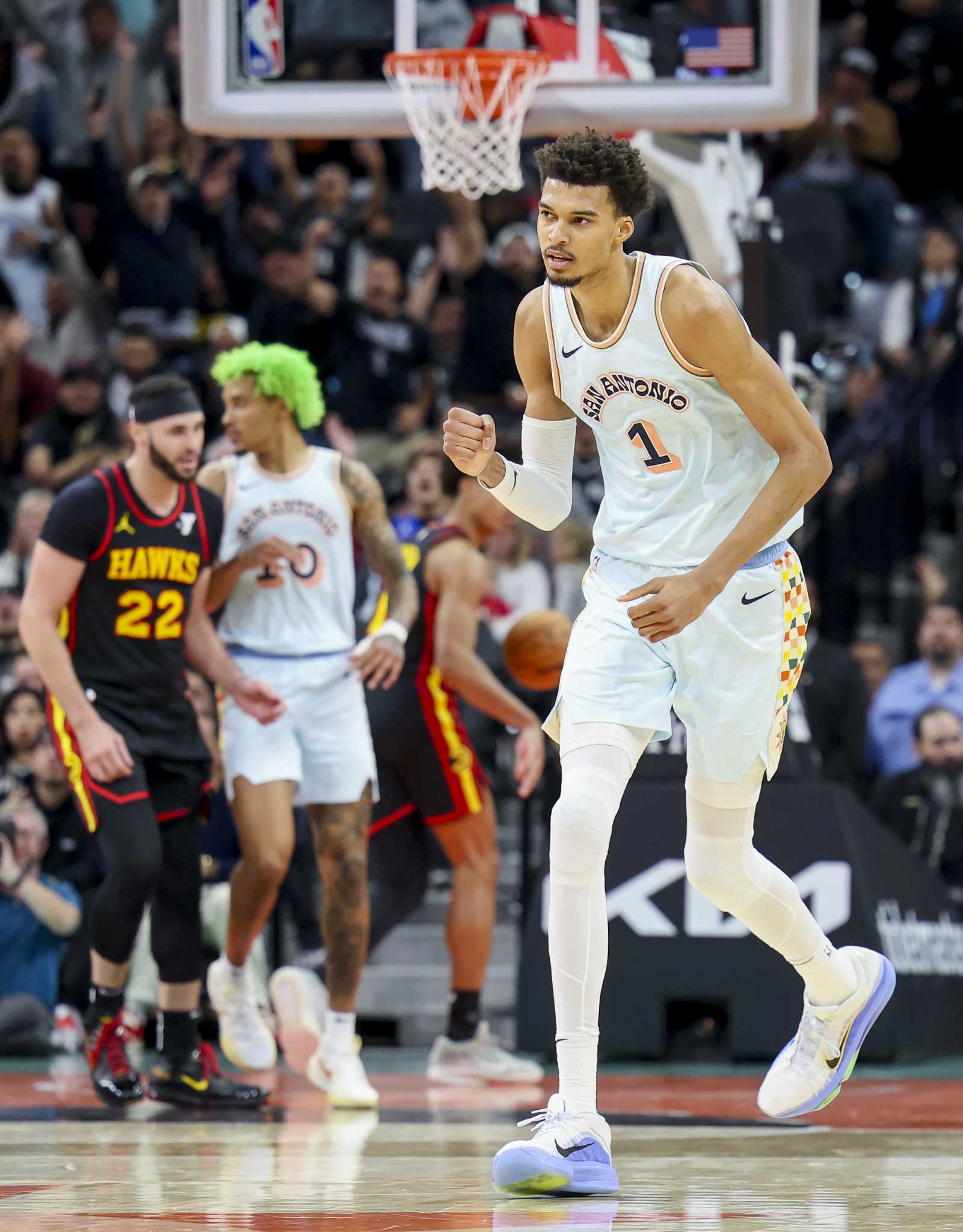 Spurs aim to keep good times and good health rolling