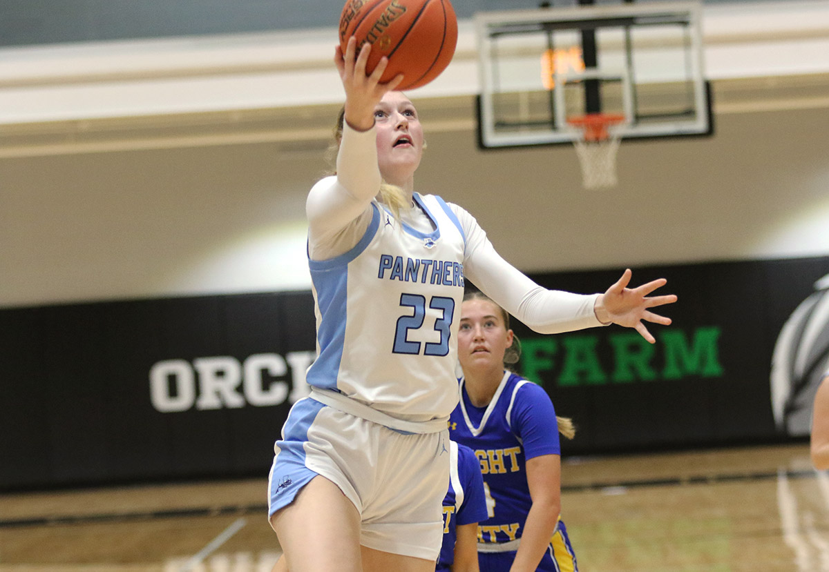 THURSDAY GIRLS BASKETBALL: Tourney MVP, 1,000 points for Jersey's Gray