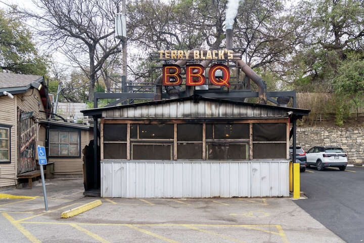 Renowned family run barbecue chain opens 5th Texas location