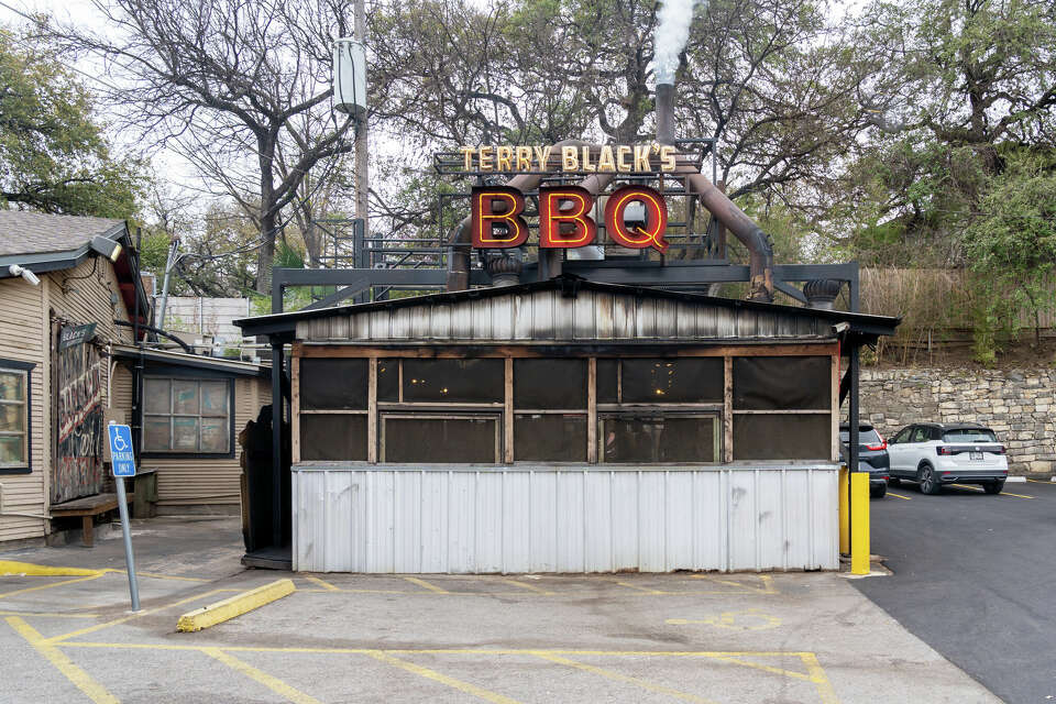 Renowned family run barbecue chain opens 5th Texas location