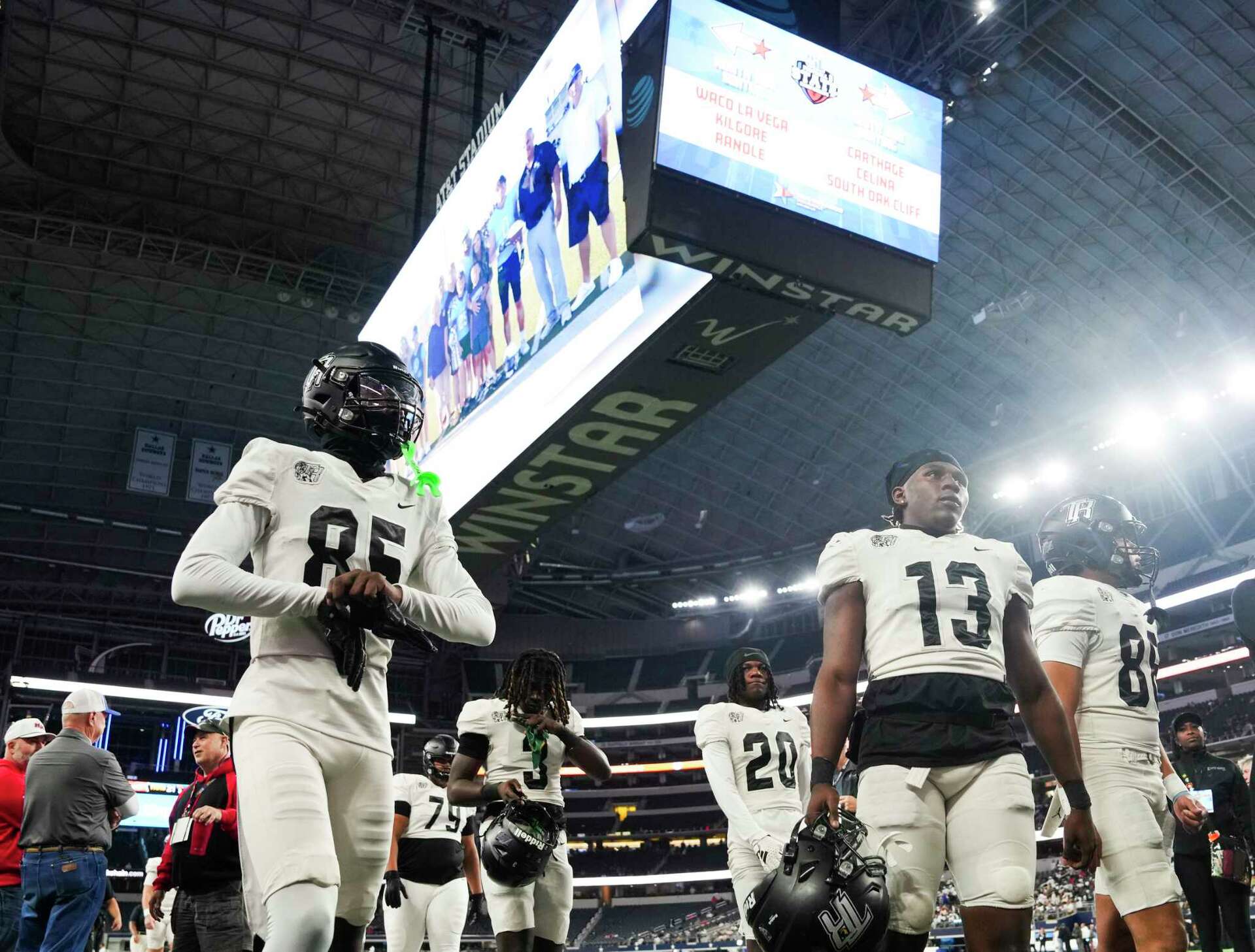 High school football playoffs: Randle Lions win first state title