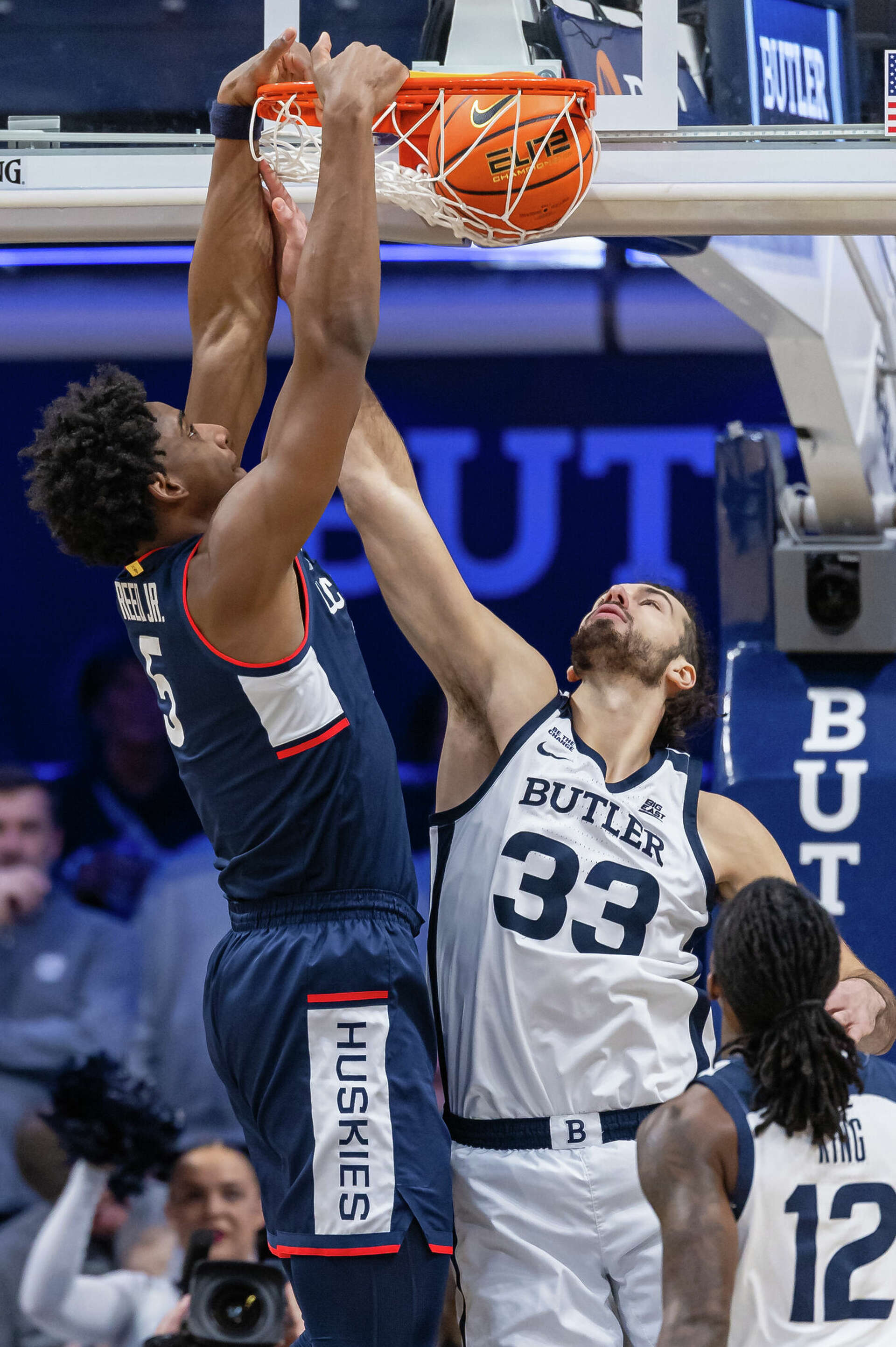 Alex Karaban leads UConn men's basketball over Butler
