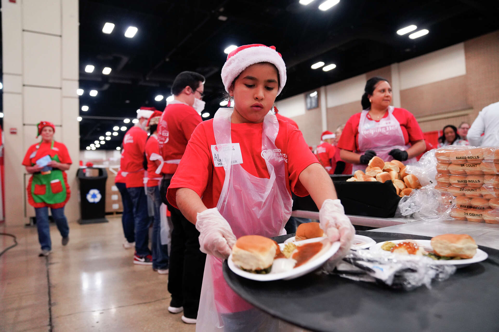 H-E-B hosts fiesta fit for San Antonio at Feast of Sharing event