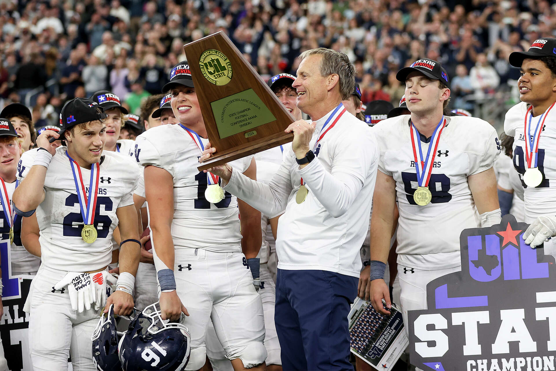 Smithson Valley, Larry Hill earn first state football title
