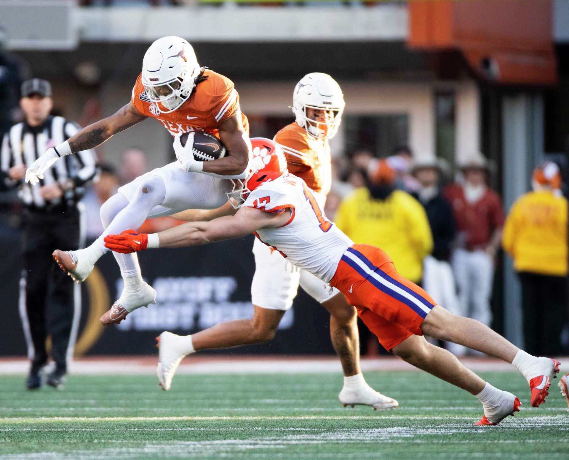 UT football: Quinn Ewers makes the right call in win over Clemson