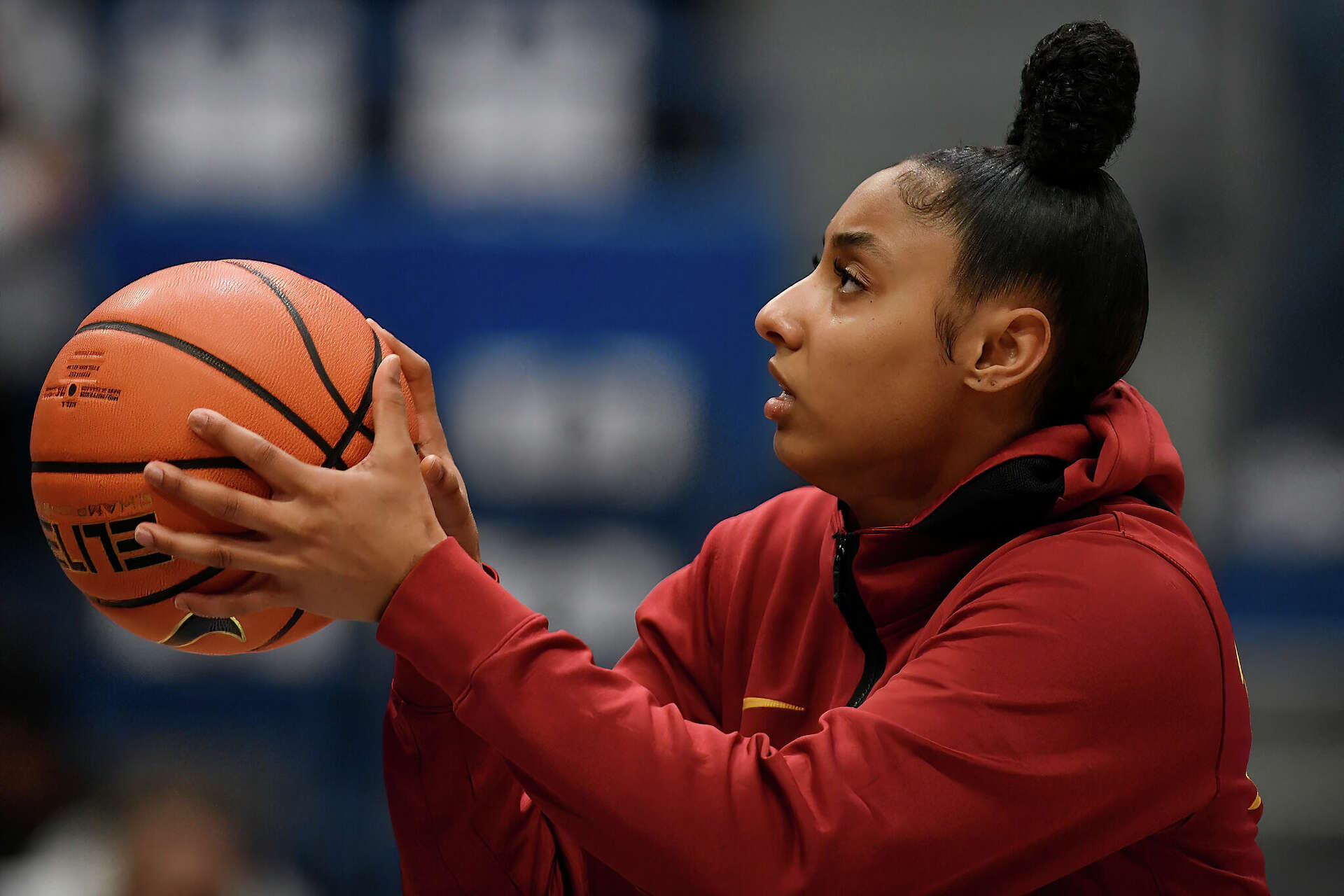 UConn women's basketball team falls short vs. USC, JuJu Watkins