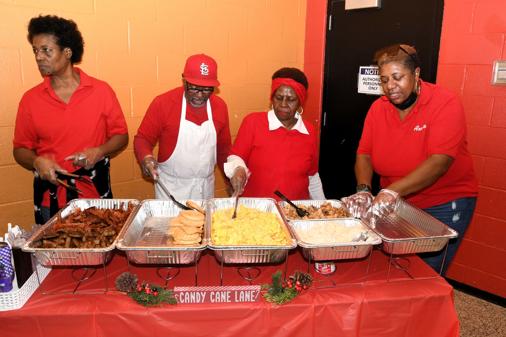 Santa Claus visits Alton Boys & Girls Club for brunch and crafts