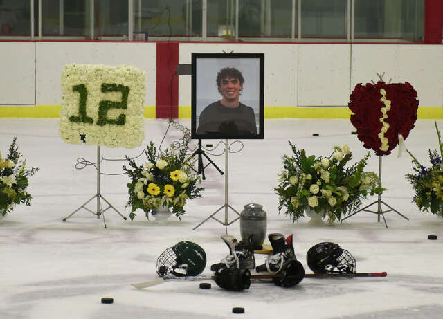 Hundreds remember New Milford student killed in car crash