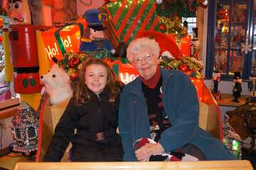 92-year-old Mary Ann Dostal keeps family Santa House tradition alive