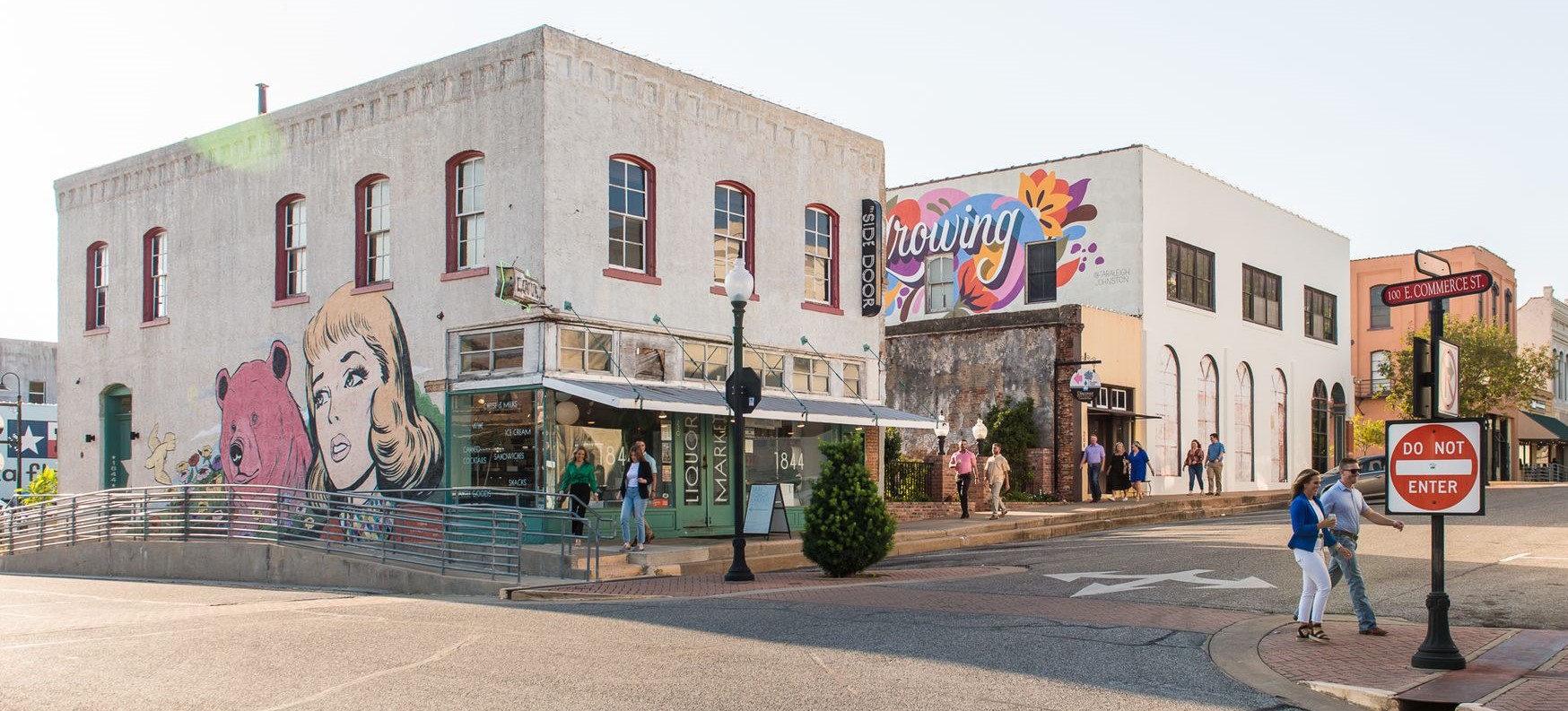 Smithsonian Institution: Traveling exhibit on display in Texas