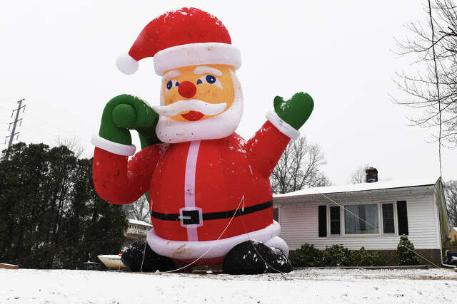 Spirit Christmas stores open in Connecticut with Santa visits