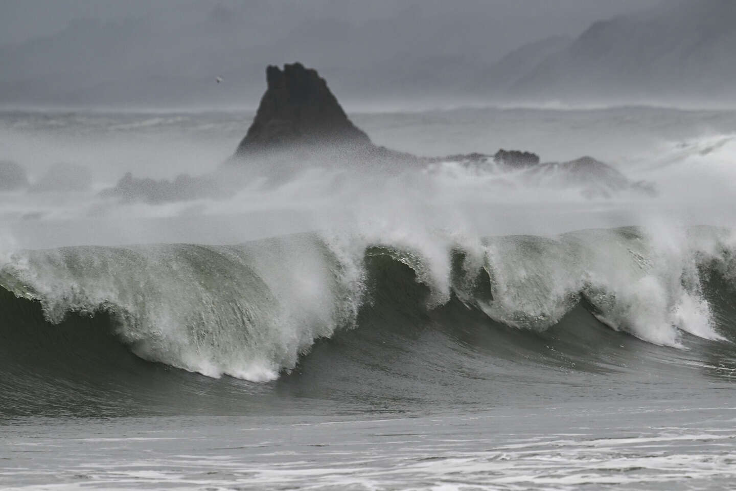 'Still dangerous': Historic swells continue to hammer Calif. Coast