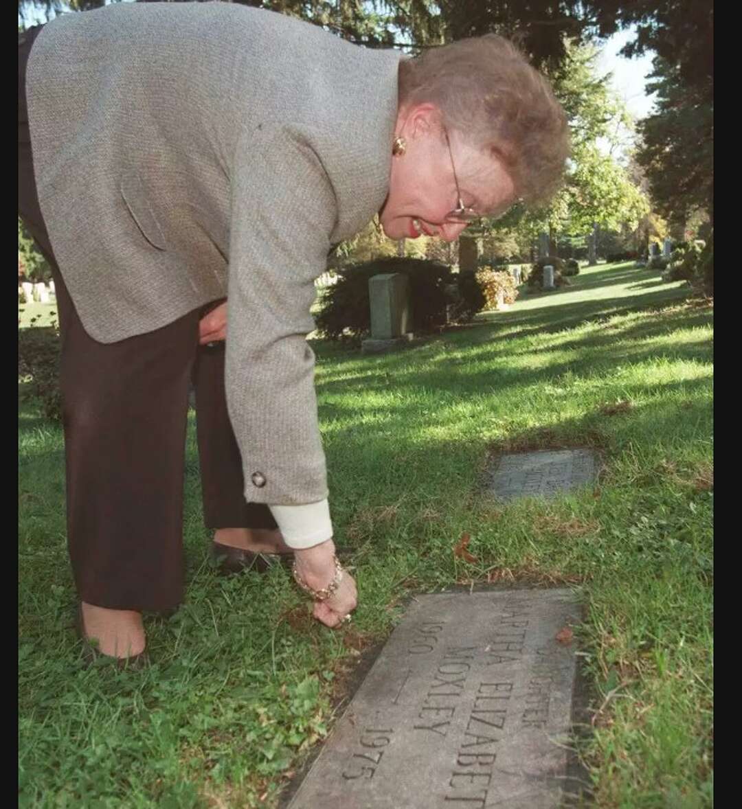 Dorthy Moxley, who endured CT murder of daughter Martha Moxley, dies