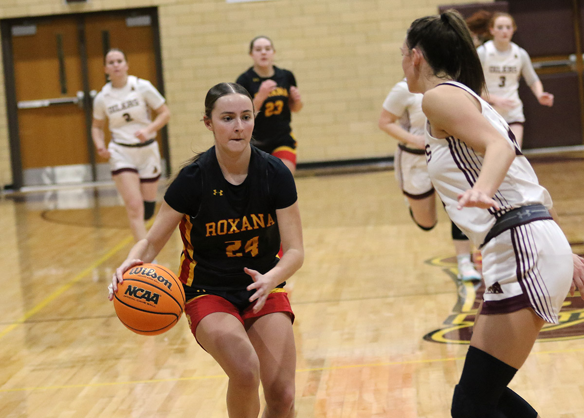 THURSDAY GIRLS BASKETBALL: Daugherty sets school-record for Roxana
