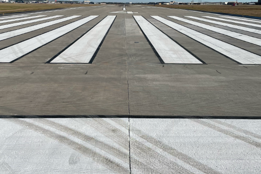 William P. Hobby Airport's old runway reopens with new improvements