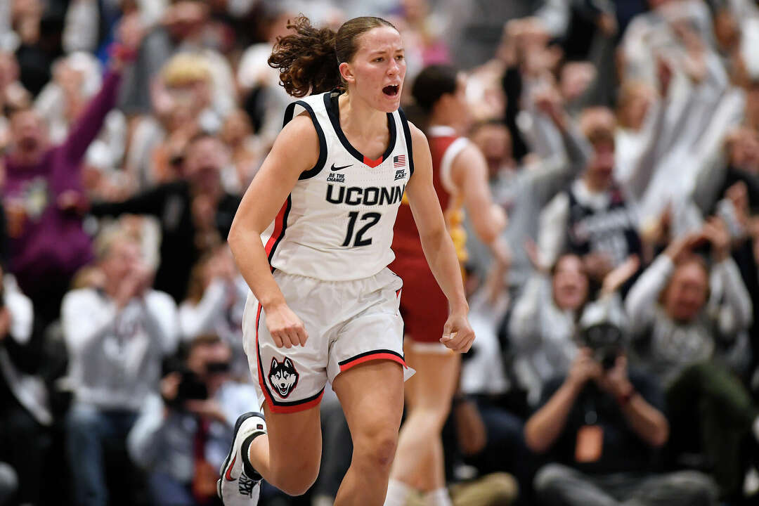 How UConn women's basketball's Ashlynn Shade found her own path