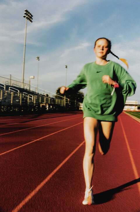 Elizabeth Leachman is 2024 Express-News Sportswoman of the Year