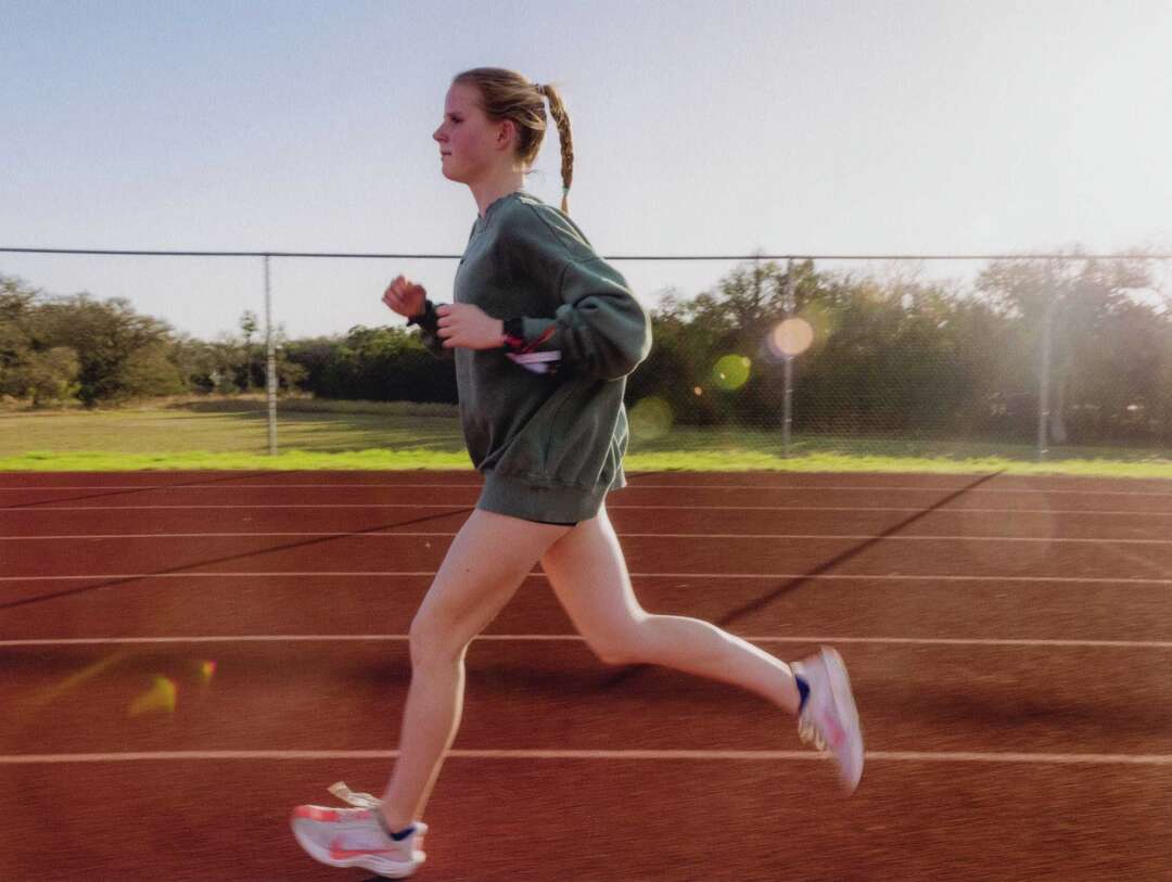 Elizabeth Leachman is 2024 Express-News Sportswoman of the Year