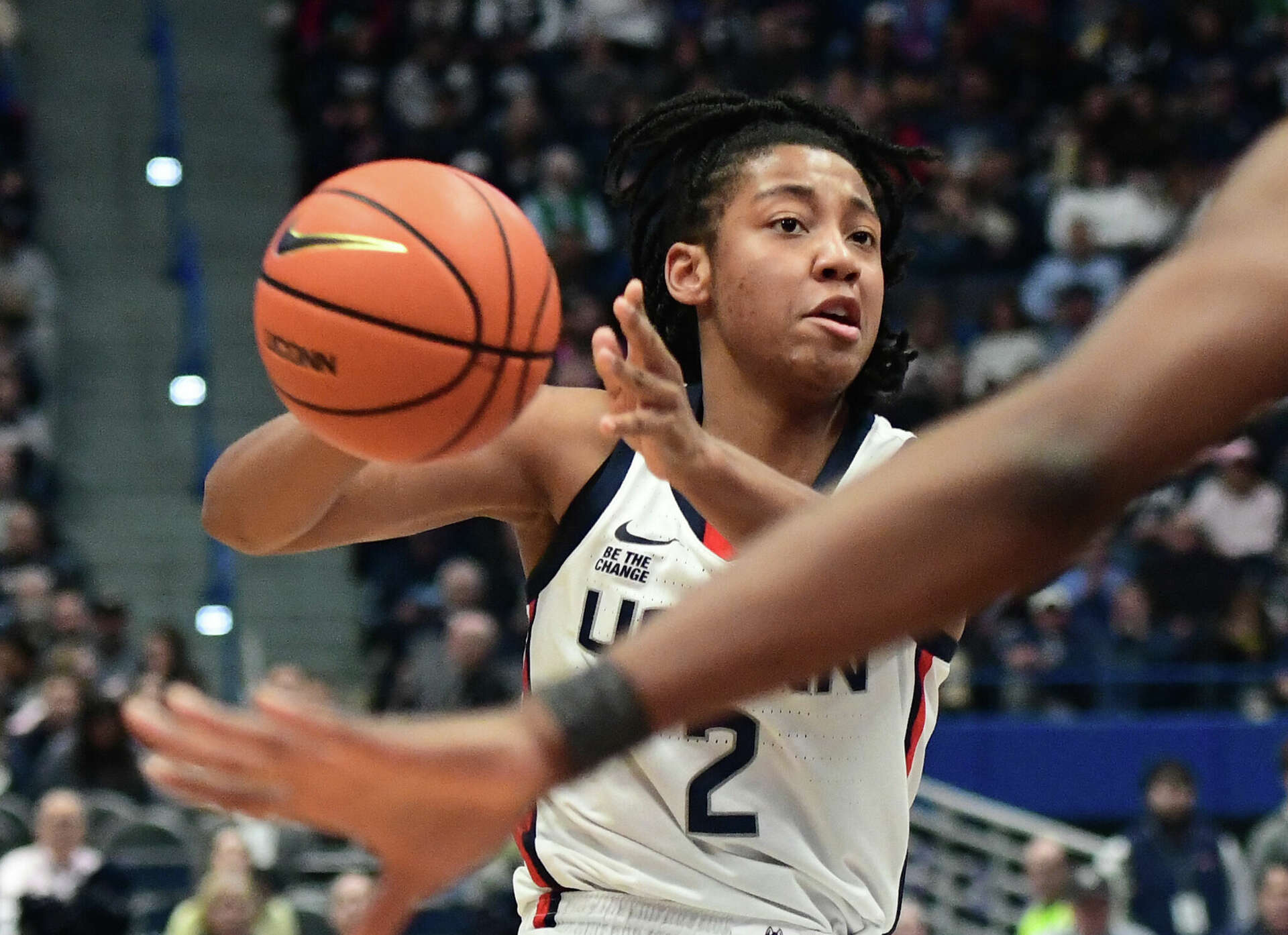 KK Arnold provides energy off the UConn women's basketball bench
