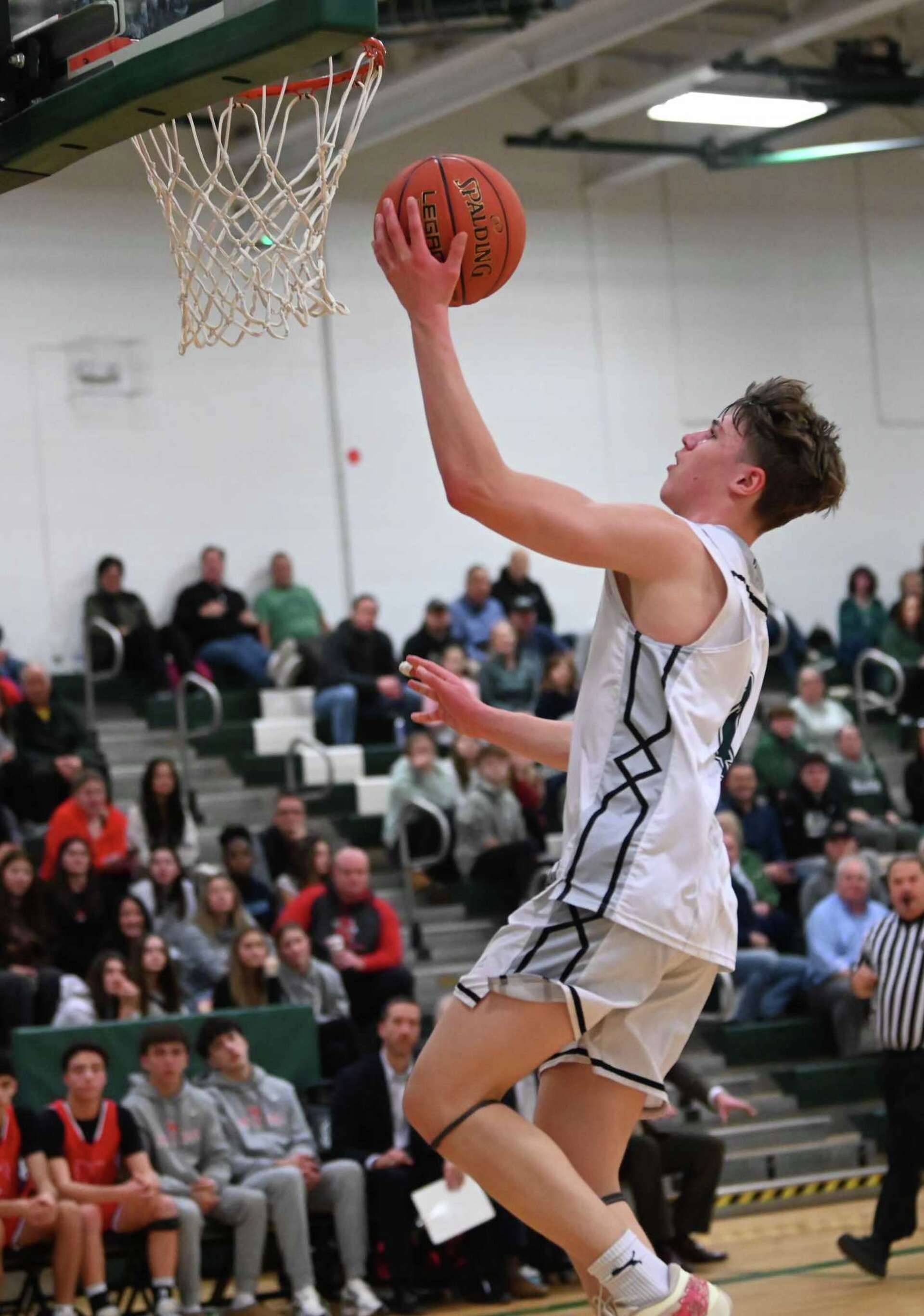 Shen basketball beats Niskayuna in Suburban Council action