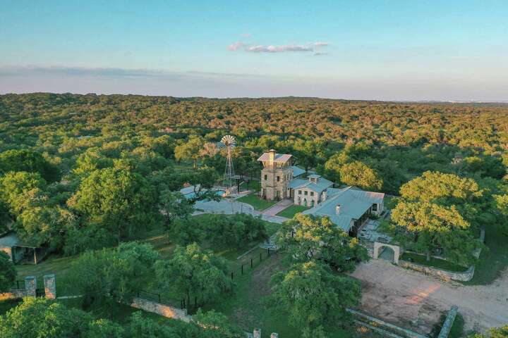 $5.4M Circle S Ranch offers stunning views of New Braunfels