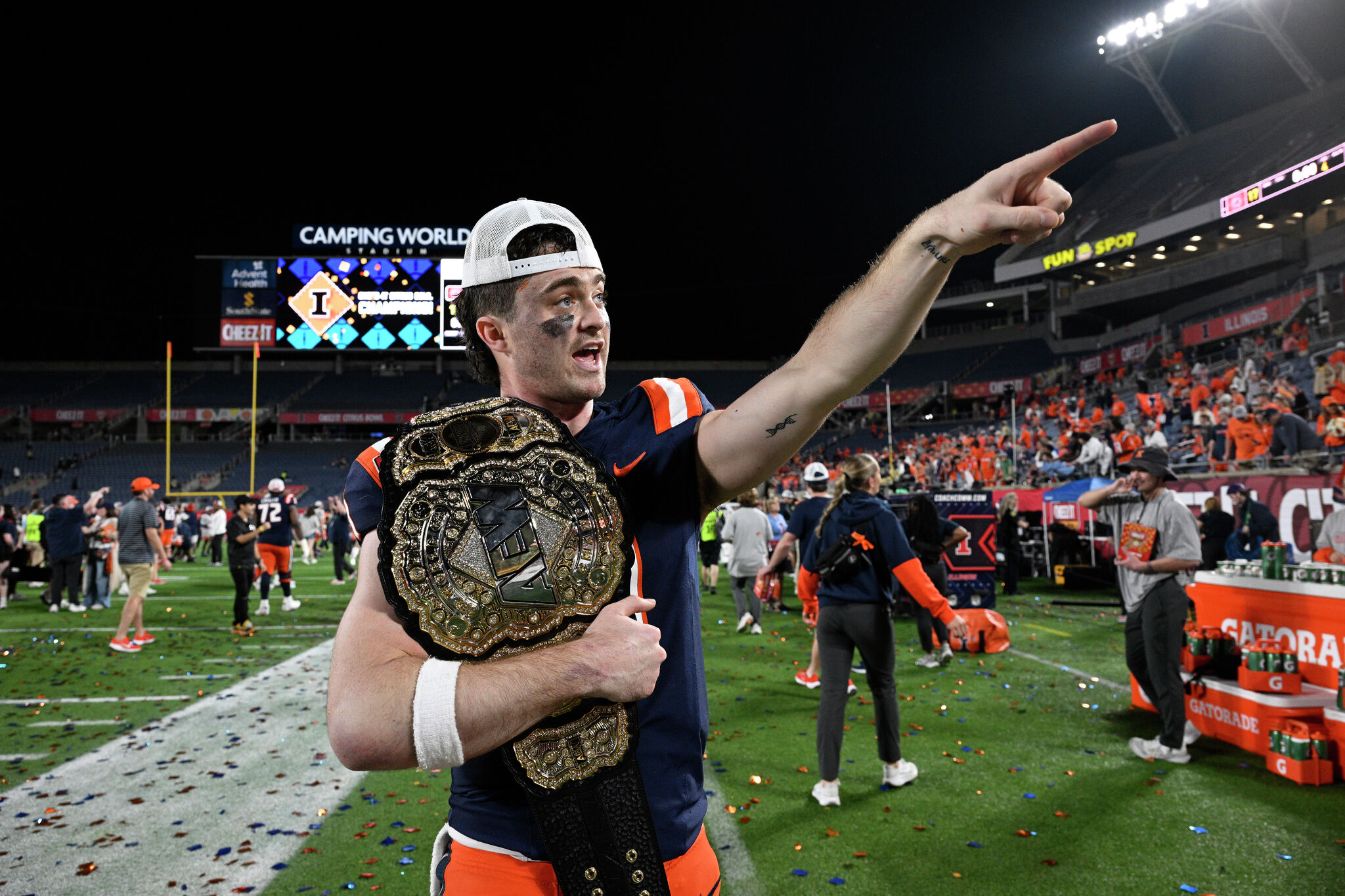 Gov. JB Pritzker, Nikki Budzinski celebrate Illinois' Citrus Bowl win