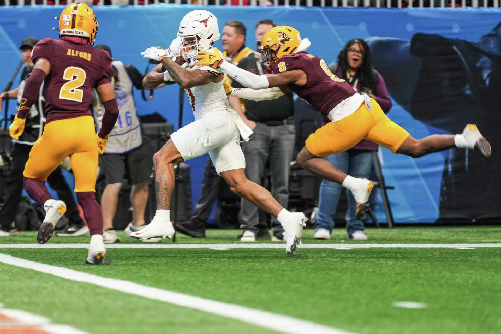 Texas football: WR DeAndre Moore Jr. isn't shy on goals, or talent