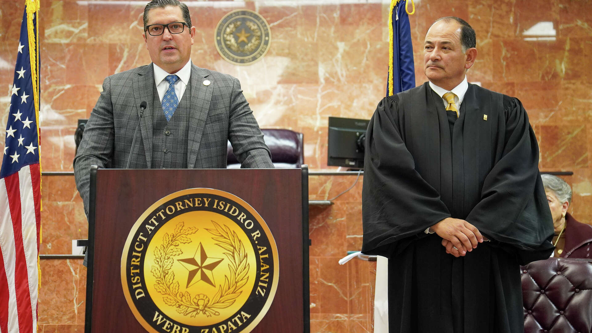 Isidro Alaniz sworn in for fifth term as Webb County District Attorney