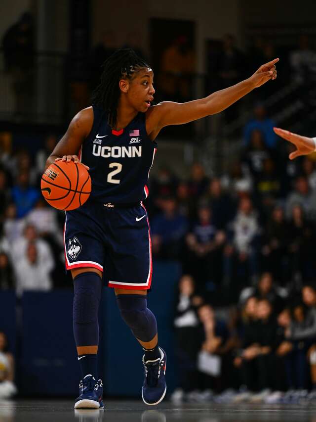 KK Arnold paces UConn women's basketball in win at Marquette