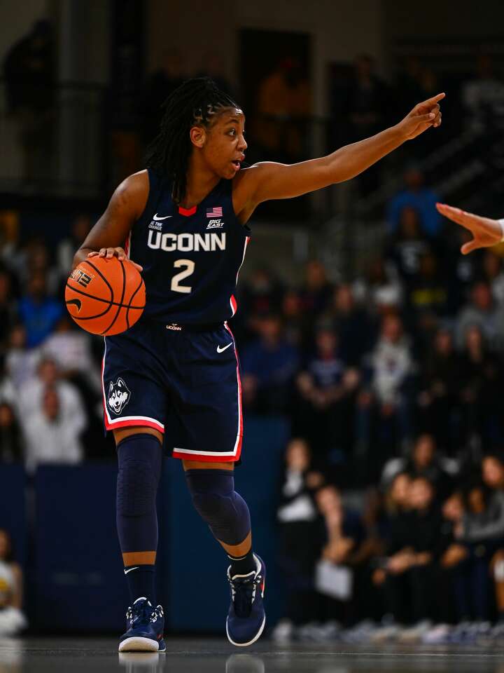 KK Arnold paces UConn women's basketball in win at Marquette