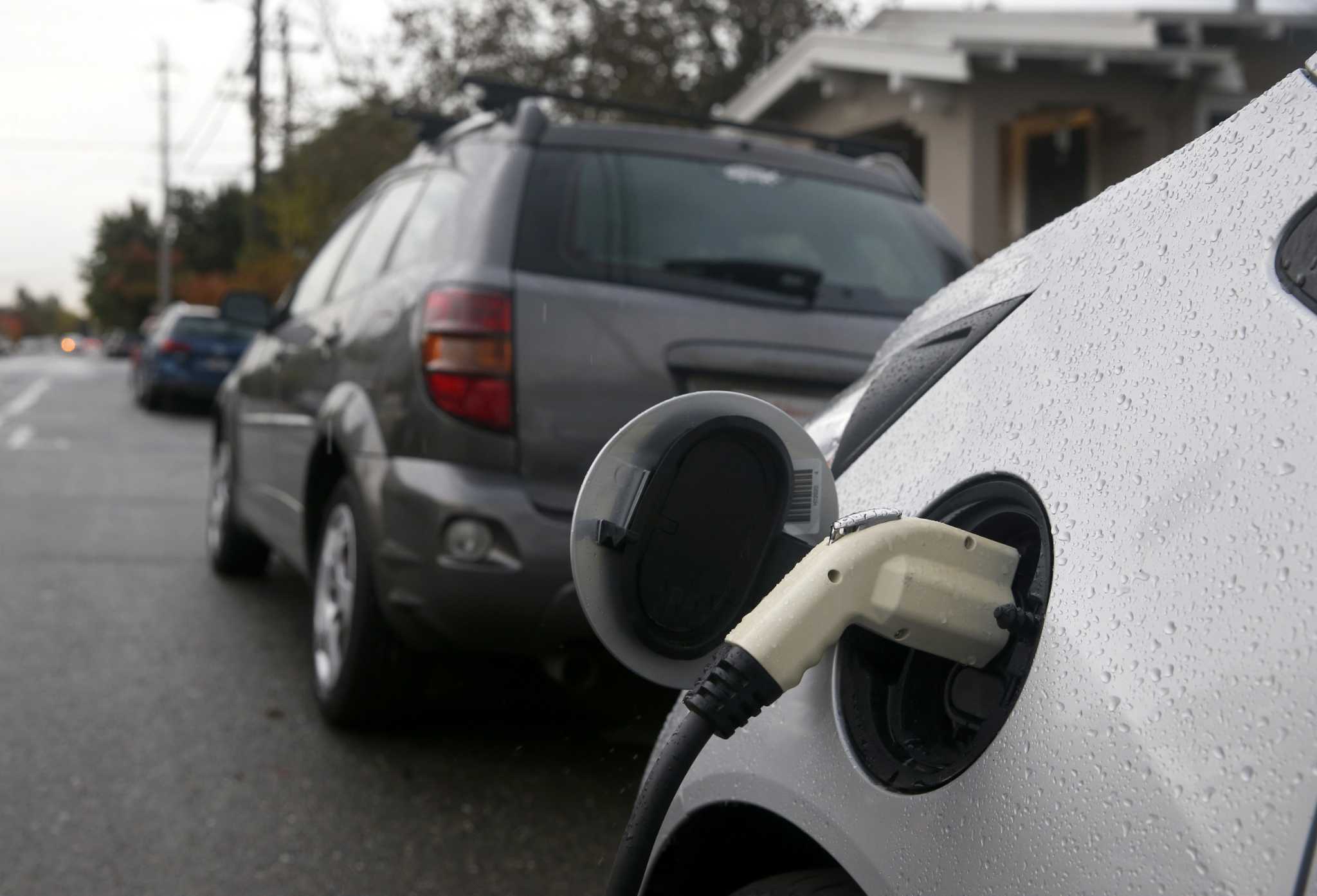 San Francisco selects first neighborhoods for curbside EV charging