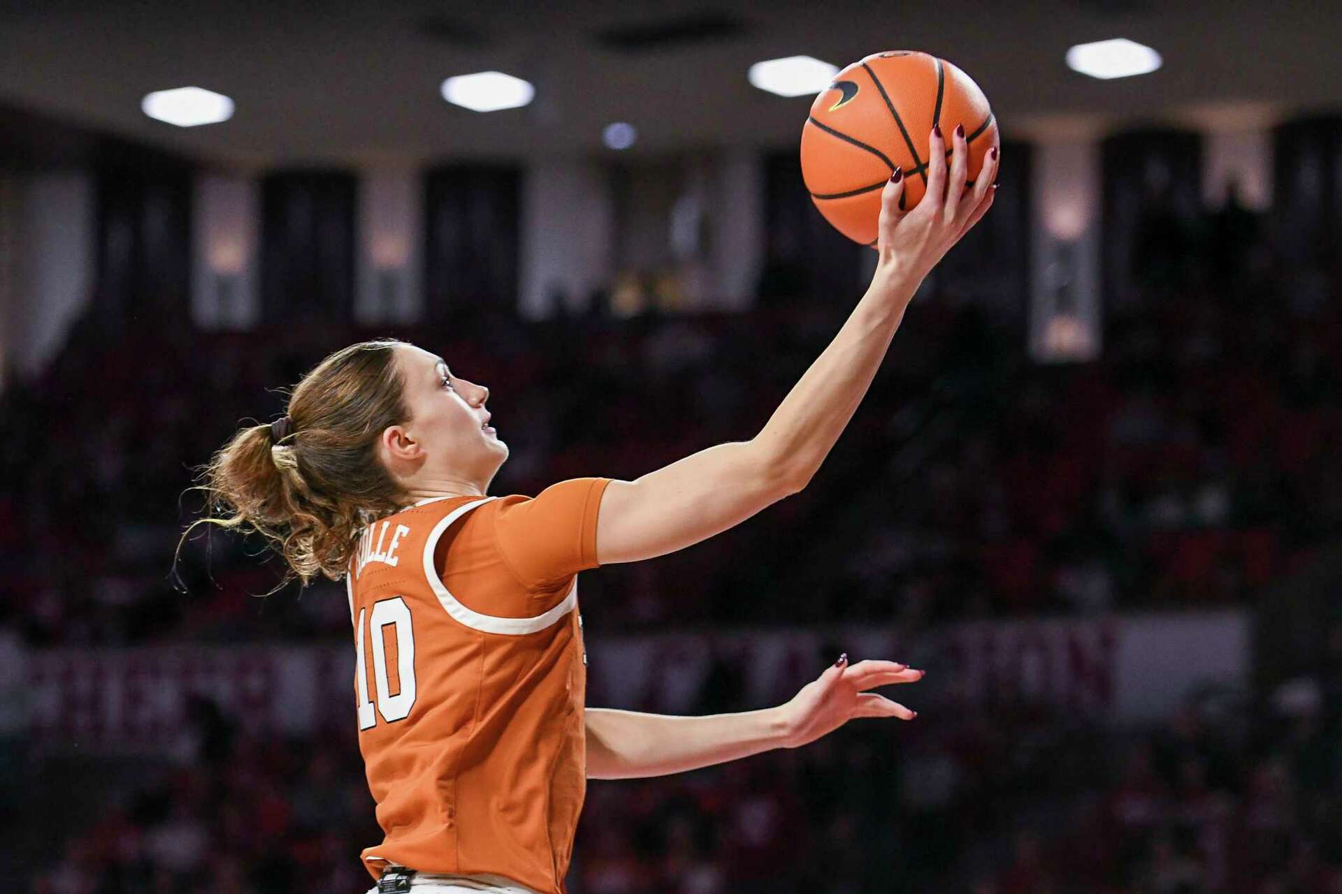 Texas basketball: No. 5 Longhorns defeat No. 9 Oklahoma Sooners